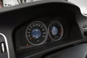 Серый Вольво С60 2013 в Елгава, объемом двигателя 2.00 л и пробегом 176 тыс. км за 9500 €, фото 14 на AUTOMOTO.COM.LV
