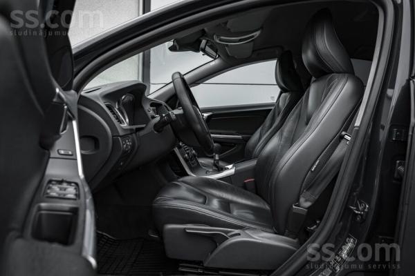 Серый Вольво С60 2013 в Рига, объемом двигателя 1.60 л и пробегом 329 тыс. км за 4450 €, фото 8 на AUTOMOTO.COM.LV