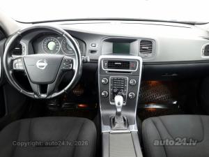 Pelēks Volvo S60 2013 Tallina, ar dzinēja tilpumu 1.60 L un nobraukumu 217 tūkst. km par 4299 €, foto 6 vietnē AUTOMOTO.COM.LV