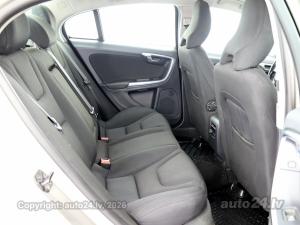 Pelēks Volvo S60 2013 Tallina, ar dzinēja tilpumu 1.60 L un nobraukumu 217 tūkst. km par 4299 €, foto 8 vietnē AUTOMOTO.COM.LV
