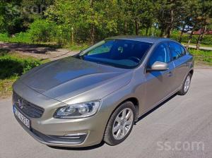 Серый Вольво С60 2013 в Рига, объемом двигателя 1.60 л и пробегом 284 тыс. км за 5390 €, фото  на AUTOMOTO.COM.LV