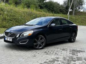Grey Volvo S60 2013 in Vilnius, with an engine capacity of 2.95 L and mileage of 256 thousand km for 5800 €, photo 1 on AUTOMOTO.COM.LV