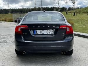 Grey Volvo S60 2013 in Vilnius, with an engine capacity of 2.95 L and mileage of 256 thousand km for 5800 €, photo 6 on AUTOMOTO.COM.LV