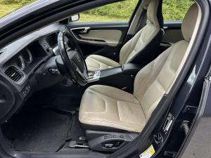 Grey Volvo S60 2013 in Vilnius, with an engine capacity of 2.95 L and mileage of 256 thousand km for 5800 €, photo 12 on AUTOMOTO.COM.LV