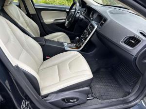 Grey Volvo S60 2013 in Vilnius, with an engine capacity of 2.95 L and mileage of 256 thousand km for 5800 €, photo 14 on AUTOMOTO.COM.LV