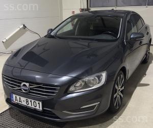 Pelēks Volvo S60 2013 Rīga, ar dzinēja tilpumu 2.50 L un nobraukumu 140 tūkst. km par 8550 €, foto 5 vietnē AUTOMOTO.COM.LV
