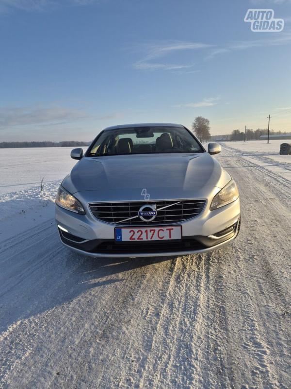 Grey Volvo S60 2014 in Kelme, with an engine capacity of 2.50 L and mileage of 185 thousand km for 6500 €, photo 1 on AUTOMOTO.COM.LV
