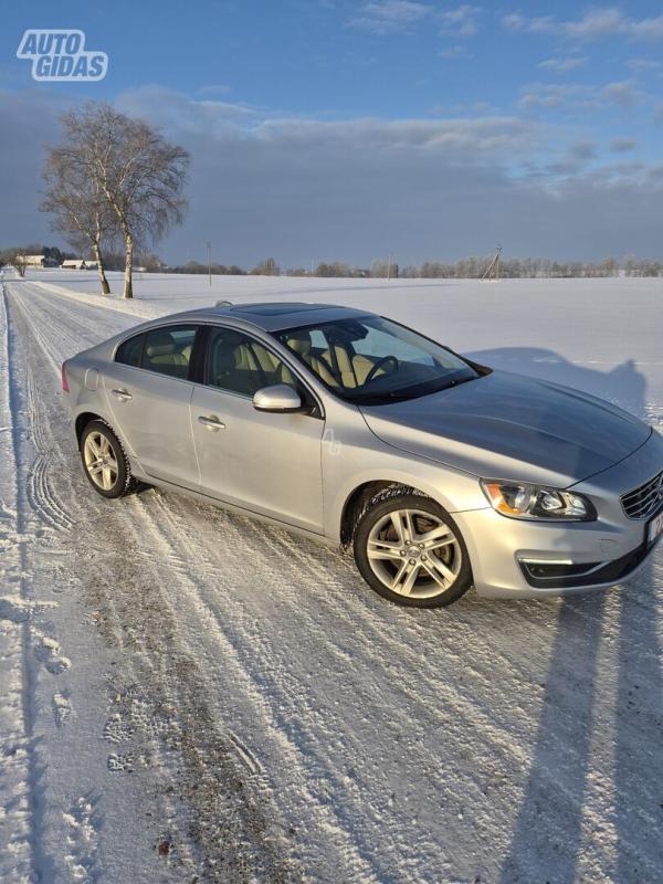 Grey Volvo S60 2014 in Kelme, with an engine capacity of 2.50 L and mileage of 185 thousand km for 6500 €, photo 4 on AUTOMOTO.COM.LV