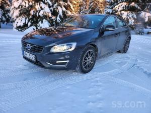 Pelēks Volvo S60 2014 Jēkabpils, ar dzinēja tilpumu 2.00 L un nobraukumu 234 tūkst. km par 9250 €, foto 4 vietnē AUTOMOTO.COM.LV