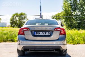 Pelēks Volvo S60 2014 Rīga, ar dzinēja tilpumu 2.00 L un nobraukumu 256 tūkst. km par 8390 €, foto 9 vietnē AUTOMOTO.COM.LV