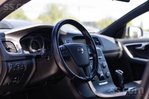 Pelēks Volvo S60 2014 Rīga, ar dzinēja tilpumu 2.00 L un nobraukumu 256 tūkst. km par 8390 €, foto 13 vietnē AUTOMOTO.COM.LV
