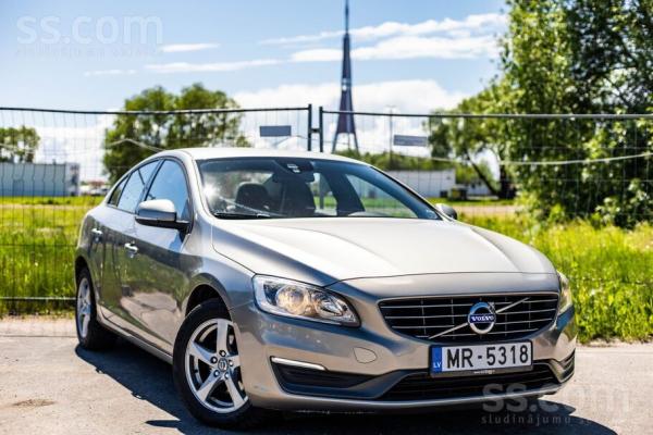Volvo S60 2014 in Riga on AUTOMOTO.COM.LV Grey Volvo S60 2014 in Riga, with an engine capacity of 2.00 L and mileage of 256 thousand km for 7890 €, photo 3 on AUTOMOTO.COM.LV