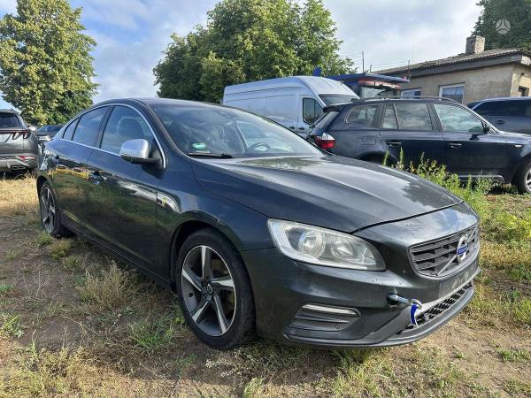 Pelēks Volvo S60 2014 Šauļi, ar dzinēja tilpumu 1.56 L un nobraukumu 270 tūkst. km par 4900 €, foto 1 vietnē AUTOMOTO.COM.LV