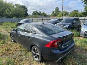 Pelēks Volvo S60 2014 Šauļi, ar dzinēja tilpumu 1.56 L un nobraukumu 270 tūkst. km par 4900 €, foto 4 vietnē AUTOMOTO.COM.LV