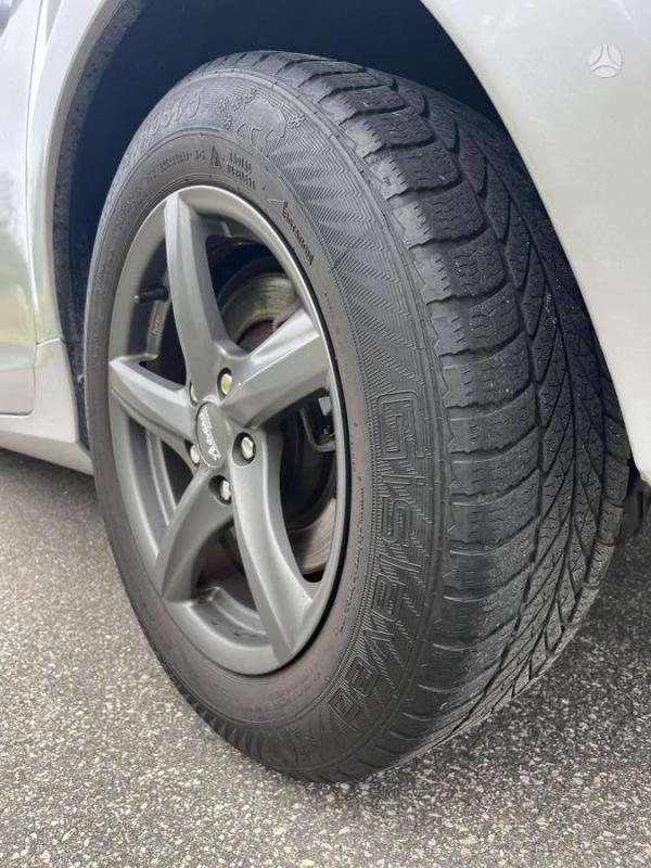 Grey Volvo S60 2014 in Vilnius, with an engine capacity of 1.56 L and mileage of 184 thousand km for 6950 €, photo 9 on AUTOMOTO.COM.LV