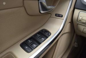 Pelēks Volvo S60 2014 Viļņa, ar dzinēja tilpumu 2.50 L un nobraukumu 155 tūkst. km par 8700 €, foto 21 vietnē AUTOMOTO.COM.LV