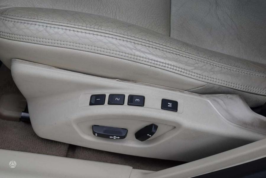 Pelēks Volvo S60 2014 Viļņa, ar dzinēja tilpumu 2.50 L un nobraukumu 155 tūkst. km par 8700 €, foto 23 vietnē AUTOMOTO.COM.LV