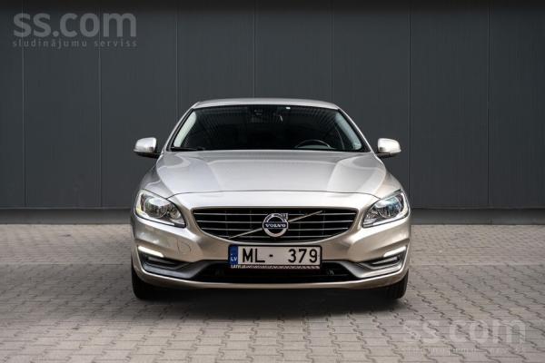 Pelēks Volvo S60 2014 Rīga, ar dzinēja tilpumu 1.60 L un nobraukumu 297 tūkst. km par 6600 €, foto 1 vietnē AUTOMOTO.COM.LV