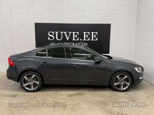Pelēks Volvo S60 2015 Tallina, ar dzinēja tilpumu 2.00 L un nobraukumu 98 tūkst. km par 12995 €, foto 5 vietnē AUTOMOTO.COM.LV