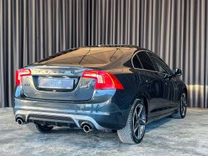 Pelēks Volvo S60 2015 Marijampole, ar dzinēja tilpumu 1.97 L un nobraukumu 209 tūkst. km par 10950 €, foto 11 vietnē AUTOMOTO.COM.LV