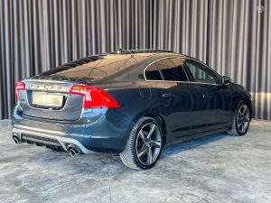 Pelēks Volvo S60 2015 Marijampole, ar dzinēja tilpumu 1.97 L un nobraukumu 209 tūkst. km par 10950 €, foto 12 vietnē AUTOMOTO.COM.LV
