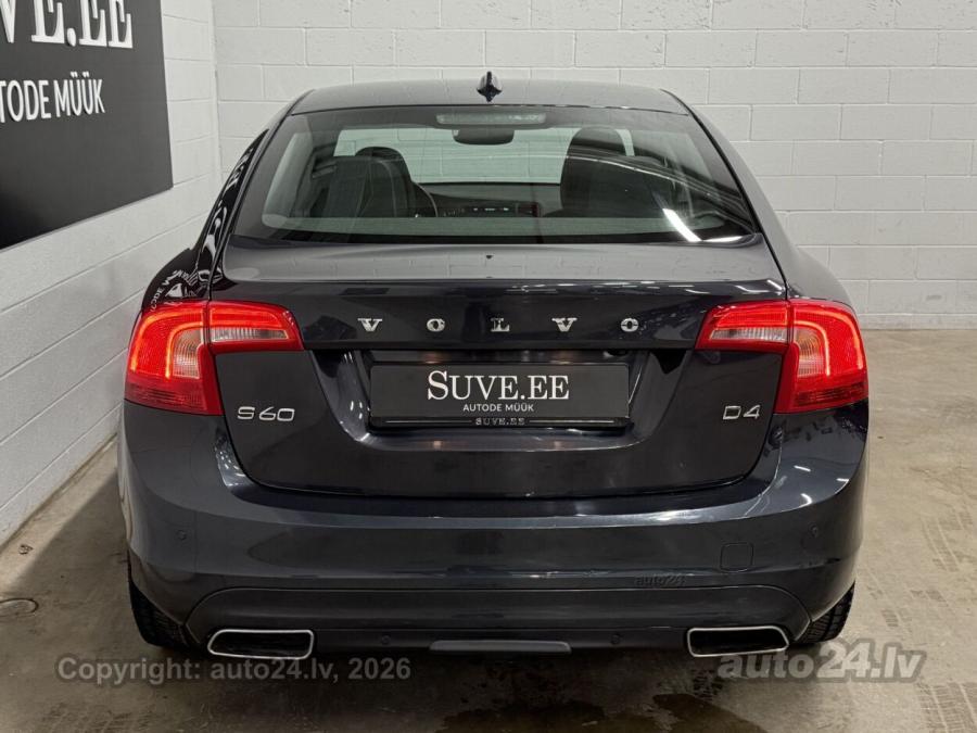 Grey Volvo S60 2015 in Tallinn, with an engine capacity of 2.00 L and mileage of 98 thousand km for 12495 €, photo 8 on AUTOMOTO.COM.LV