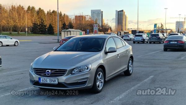 Pelēks Volvo S60 2015 Tallina, ar dzinēja tilpumu 1.60 L un nobraukumu 206 tūkst. km par 8600 €, foto 1 vietnē AUTOMOTO.COM.LV