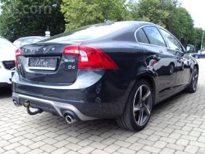 Grey Volvo S60 2015 in Riga, with an engine capacity of 2.00 L and mileage of 165 thousand km for 11600 €, photo 4 on AUTOMOTO.COM.LV