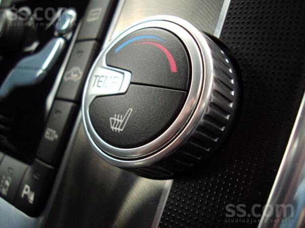 Pelēks Volvo S60 2015 Rīga, ar dzinēja tilpumu 2.00 L un nobraukumu 165 tūkst. km par 11600 €, foto 10 vietnē AUTOMOTO.COM.LV