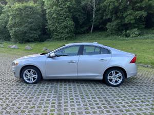 Grey Volvo S60 2015 in Vilnius, with an engine capacity of 2.00 L and mileage of 205 thousand km for 9000 €, photo 6 on AUTOMOTO.COM.LV