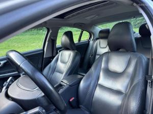 Grey Volvo S60 2015 in Vilnius, with an engine capacity of 2.00 L and mileage of 205 thousand km for 9000 €, photo 12 on AUTOMOTO.COM.LV