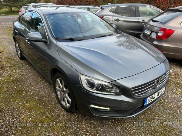 Pelēks Volvo S60 2016 Tartu, ar dzinēja tilpumu 2.00 L un nobraukumu 288 tūkst. km par 7980 €, foto 11 vietnē AUTOMOTO.COM.LV
