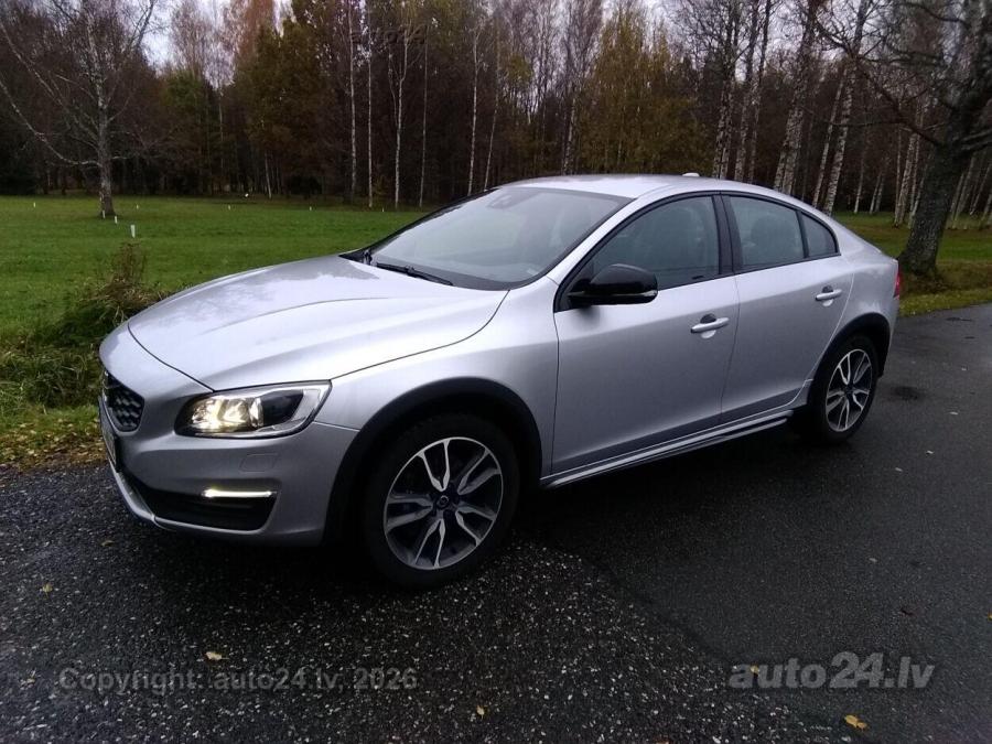 Pelēks Volvo S60 2016 Pērnava, ar dzinēja tilpumu 2.00 L un nobraukumu 210 tūkst. km par 12500 €, foto 6 vietnē AUTOMOTO.COM.LV