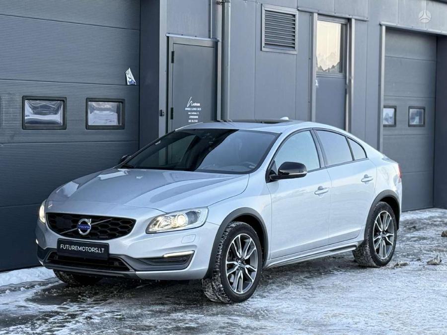 Grey Volvo S60 2016 in Kaunas, with an engine capacity of 1.97 L and mileage of 262 thousand km for 11500 €, photo 9 on AUTOMOTO.COM.LV