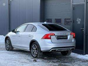 Grey Volvo S60 2016 in Kaunas, with an engine capacity of 1.97 L and mileage of 262 thousand km for 11500 €, photo 10 on AUTOMOTO.COM.LV