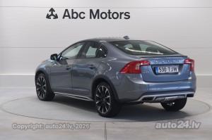 Grey Volvo S60 2016 in Tallinn, with an engine capacity of 2.40 L and mileage of 193 thousand km for 12990 €, photo 21 on AUTOMOTO.COM.LV