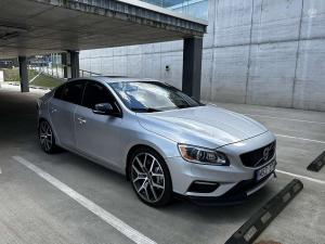 Pelēks Volvo S60 2016 Viļņa, ar dzinēja tilpumu 2.95 L un nobraukumu 150 tūkst. km par 19200 €, foto 7 vietnē AUTOMOTO.COM.LV