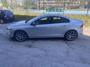 Pelēks Volvo S60 2016 Viļņa, ar dzinēja tilpumu 2.95 L un nobraukumu 150 tūkst. km par 19200 €, foto 25 vietnē AUTOMOTO.COM.LV