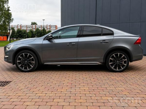 Pelēks Volvo S60 2016 Rīga, ar dzinēja tilpumu 2.00 L un nobraukumu 182 tūkst. km par 14455 €, foto 8 vietnē AUTOMOTO.COM.LV