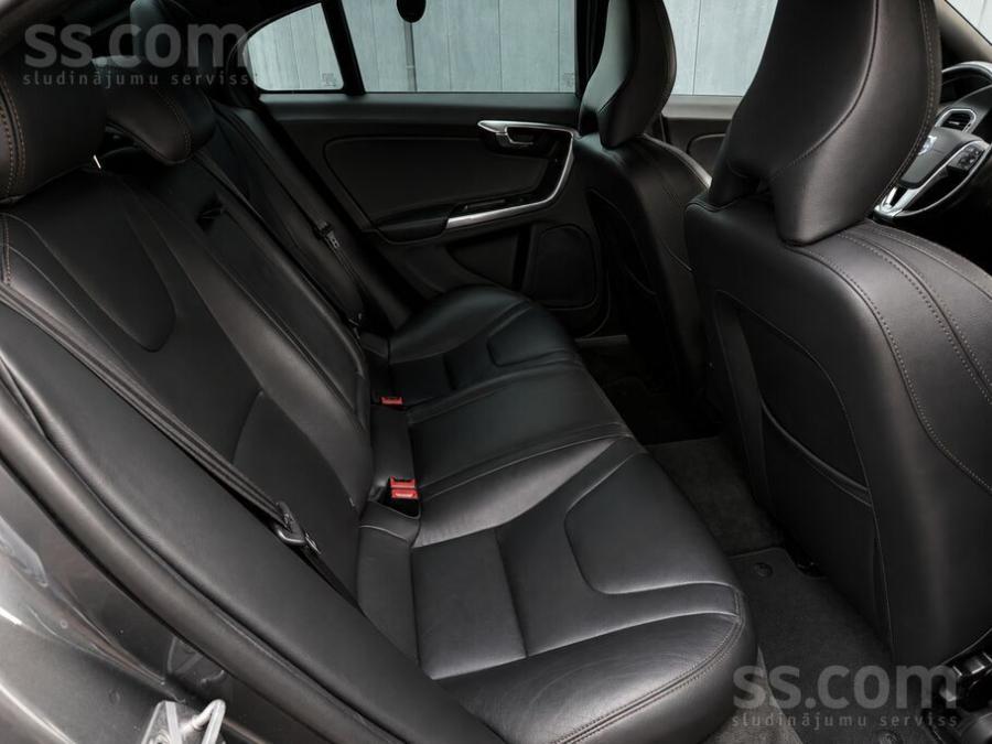 Grey Volvo S60 2016 in Riga, with an engine capacity of 2.00 L and mileage of 182 thousand km for 14455 €, photo 15 on AUTOMOTO.COM.LV