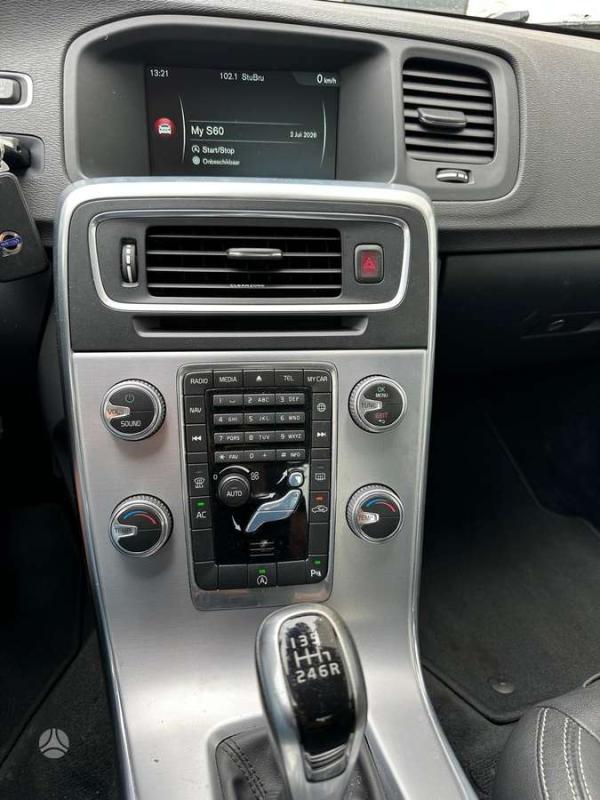Grey Volvo S60 2016 in Siauliai, with an engine capacity of 1.98 L and mileage of 242 thousand km for 6200 €, photo 7 on AUTOMOTO.COM.LV