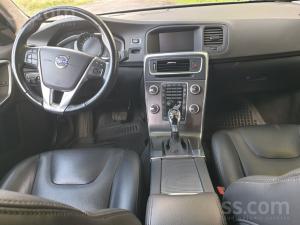 Grey Volvo S60 2016 in Riga, with an engine capacity of 2.50 L and mileage of 90 thousand km for 12800 €, photo 9 on AUTOMOTO.COM.LV