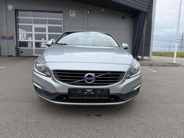 Pelēks Volvo S60 2016 Šauļi, ar dzinēja tilpumu 1.98 L un nobraukumu 243 tūkst. km par 6999 €, foto 1 vietnē AUTOMOTO.COM.LV