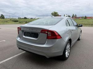 Pelēks Volvo S60 2016 Šauļi, ar dzinēja tilpumu 1.98 L un nobraukumu 243 tūkst. km par 6999 €, foto 11 vietnē AUTOMOTO.COM.LV