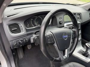 Pelēks Volvo S60 2016 Šauļi, ar dzinēja tilpumu 1.98 L un nobraukumu 243 tūkst. km par 6999 €, foto 13 vietnē AUTOMOTO.COM.LV