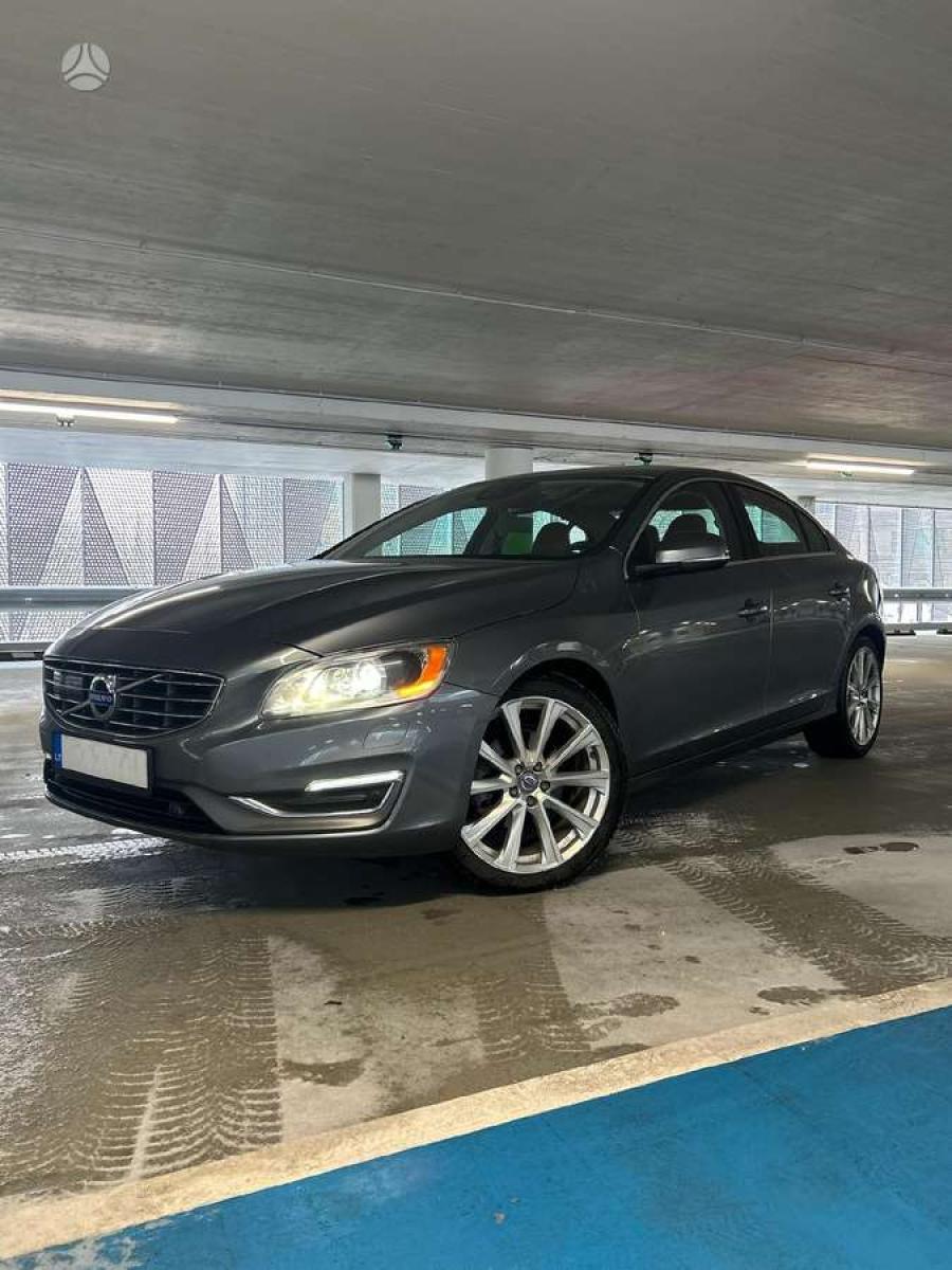 Grey Volvo S60 2017 in Vilnius, with an engine capacity of 1.97 L and mileage of 171 thousand km for 12700 €, photo 1 on AUTOMOTO.COM.LV