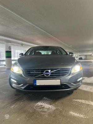 Grey Volvo S60 2017 in Vilnius, with an engine capacity of 1.97 L and mileage of 171 thousand km for 12700 €, photo 2 on AUTOMOTO.COM.LV