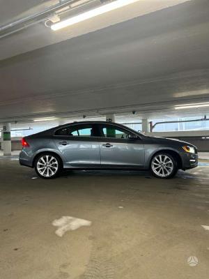 Grey Volvo S60 2017 in Vilnius, with an engine capacity of 1.97 L and mileage of 171 thousand km for 12700 €, photo 4 on AUTOMOTO.COM.LV