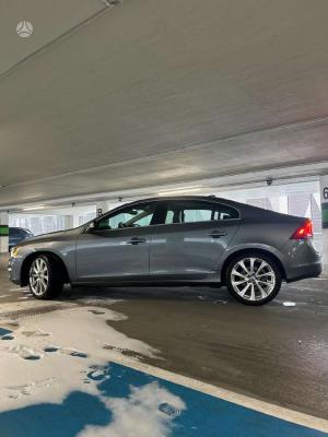 Grey Volvo S60 2017 in Vilnius, with an engine capacity of 1.97 L and mileage of 171 thousand km for 12700 €, photo 8 on AUTOMOTO.COM.LV