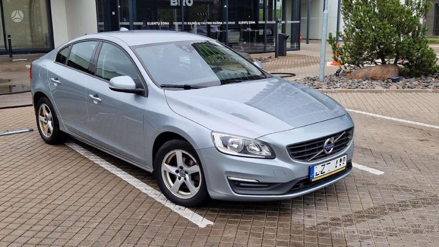 Pelēks Volvo S60 2017 Viļņa, ar dzinēja tilpumu 1.97 L un nobraukumu 180 tūkst. km par 7300 €, foto 1 vietnē AUTOMOTO.COM.LV
